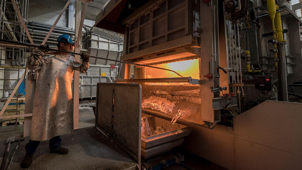 Crucible type Melting & Tilting Furnace Melting Furnances, Skelner Type ...
